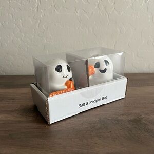 Holiday Home Goods Tjmaxx Halloween Ghost With Pumpkins Ceramic Salt